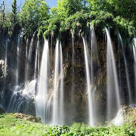 Karst Spring Photograph by Bob Gibbons / Science Photo Library - Pixels